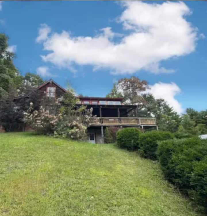 Beautiful Private Log Cabin - Greenwich, NY