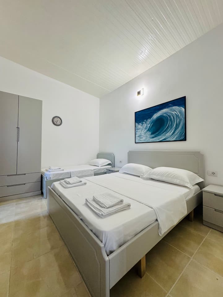 Swan Apartment 5 - Valona