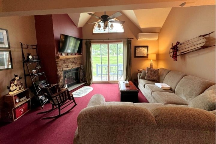 1 Bed 1.5 Bath Townhome | Discounted Hv Passes - Ellicottville, NY