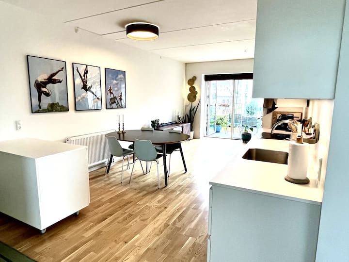Skøn Lejlighed I Levende Bydel - Kopenhagen