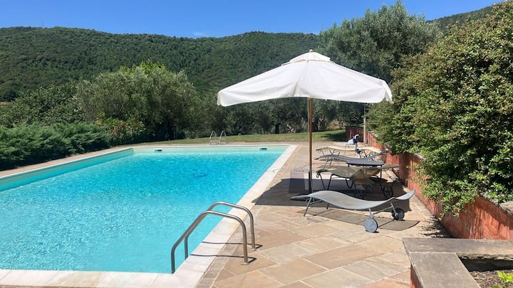Countryside Villa With Pool: Tuscany-umbria - Passignano sul Trasimeno