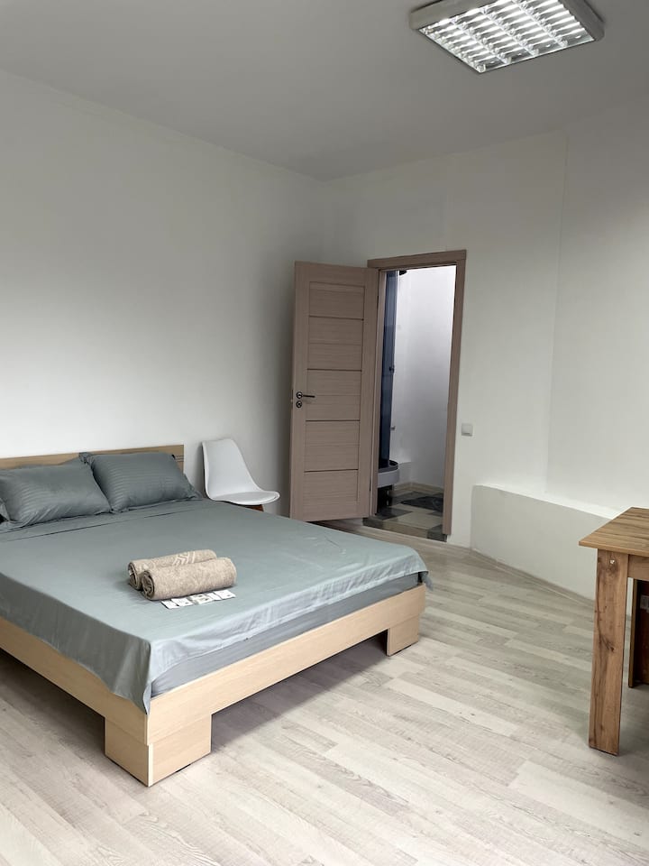 Dream Hotel 8 - Kisjenő