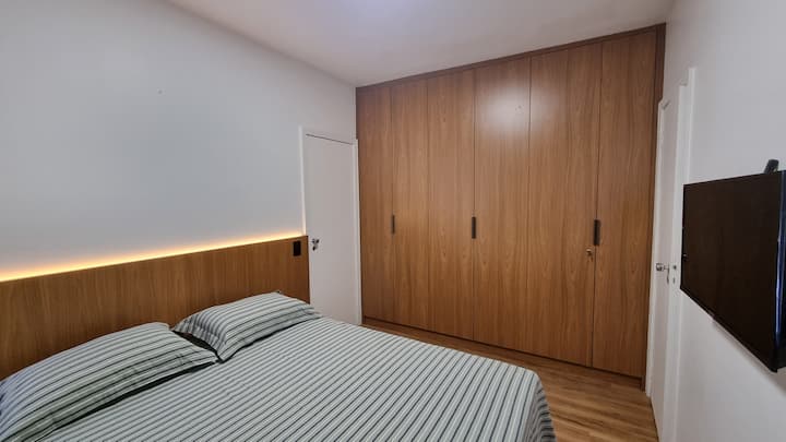 Sofisticado Apto Bairro Lourdes/belo Horizonte-mg - Belo Horizonte