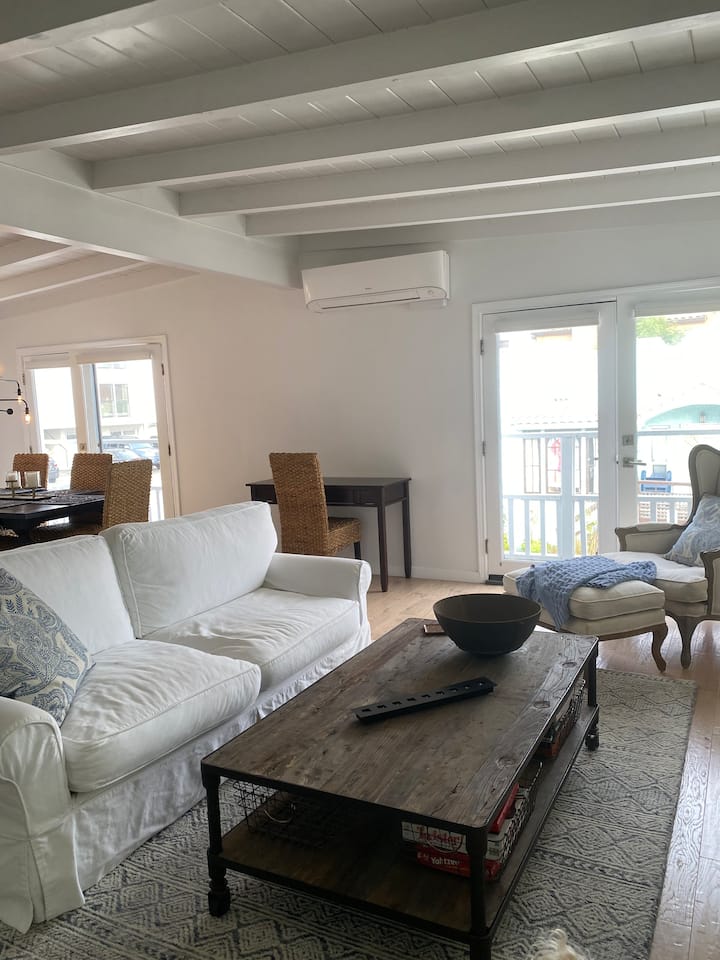 Designer-owned Beach Retreat With Ocean Views - Redondo Beach, CA
