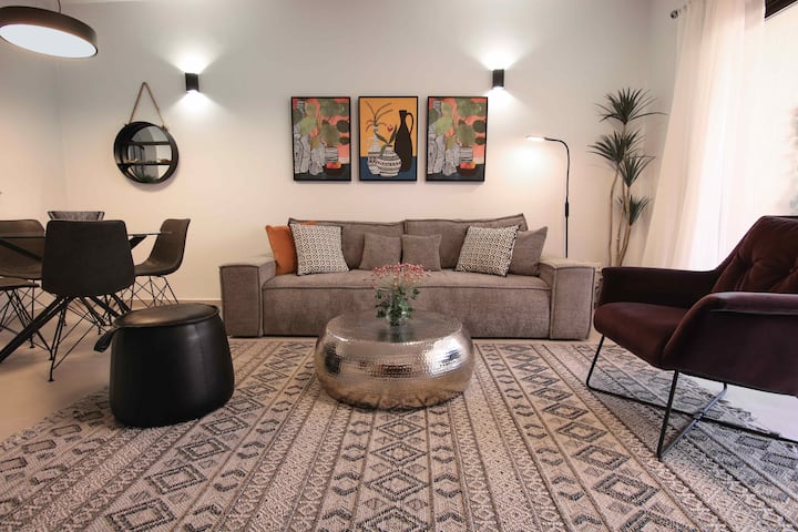 Queens Garden Residence: Staycom - Paphos