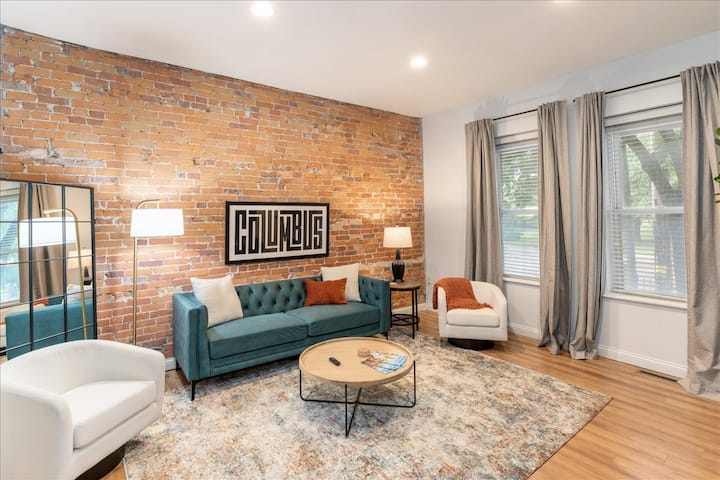 Short North: Grill, Fire Pit & Off Street Parking - Columbus, OH