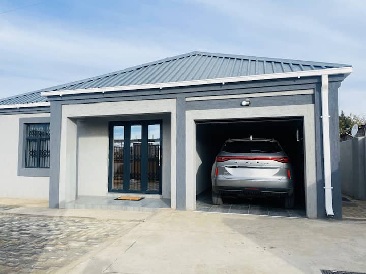 Maseru Modern 2br - All En-suite - Maseru
