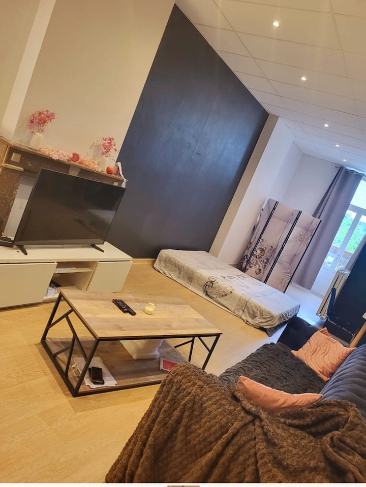 Studio Moderne Central - Ottignies-Louvain-la-Neuve