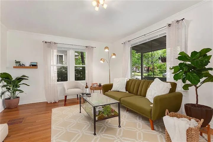 Gregg Greenhouse - Fayetteville, AR