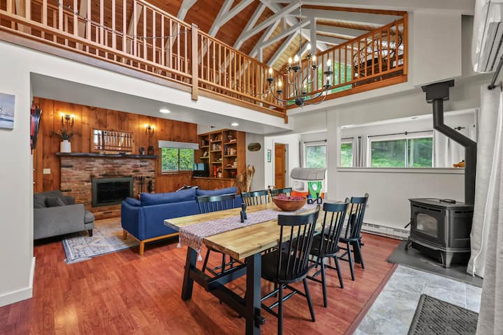 Lofted Hideaway On Pixley Hill - West Stockbridge, MA