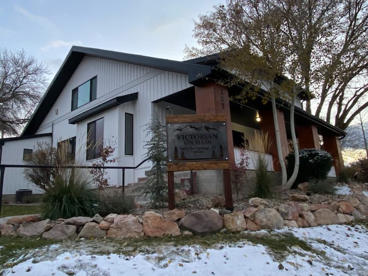 Victorian On Main - Lava Hot Springs, ID