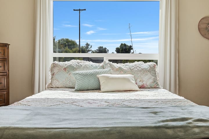 Cottage | Yosemite Day Trip | Organic Garden - クローヴィス, CA