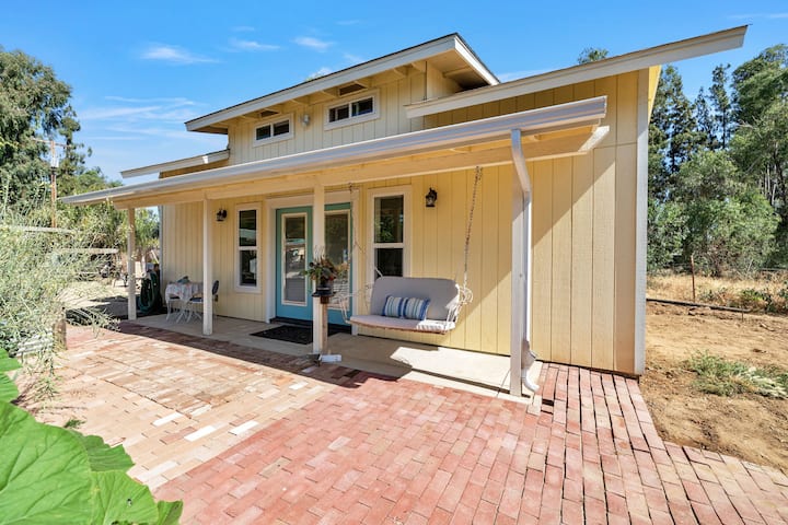 Cottage | Organic Garden | Pool | Succulent Garden - Clovis, CA