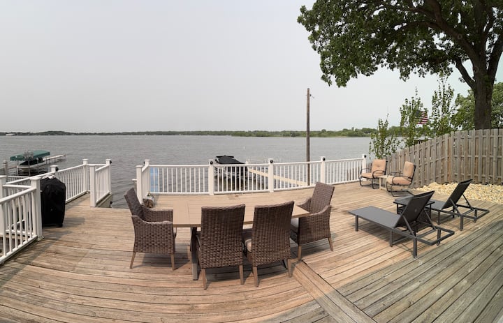 Lakeside Getaway On Pistakee - Fox Lake, IL