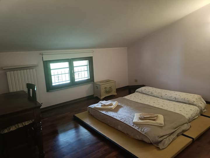 Stanza Con Bagno E Salotto Privato - Reggio Emilia