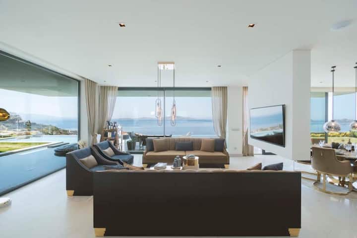 Luxury Seafront Villa Pool, Breakfast Included - Turgutreis