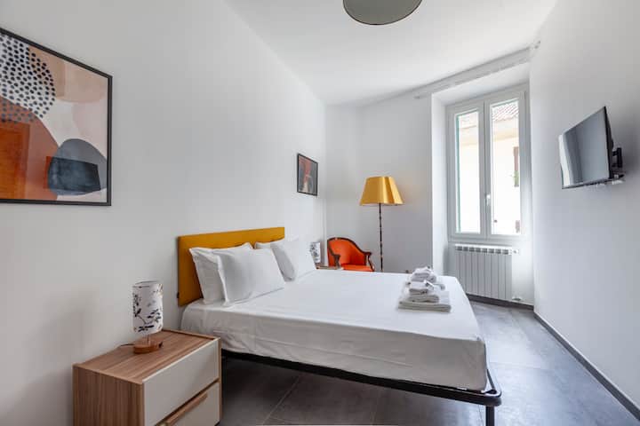 Ponte Milvio 3 Bedroom Apartment - Italy