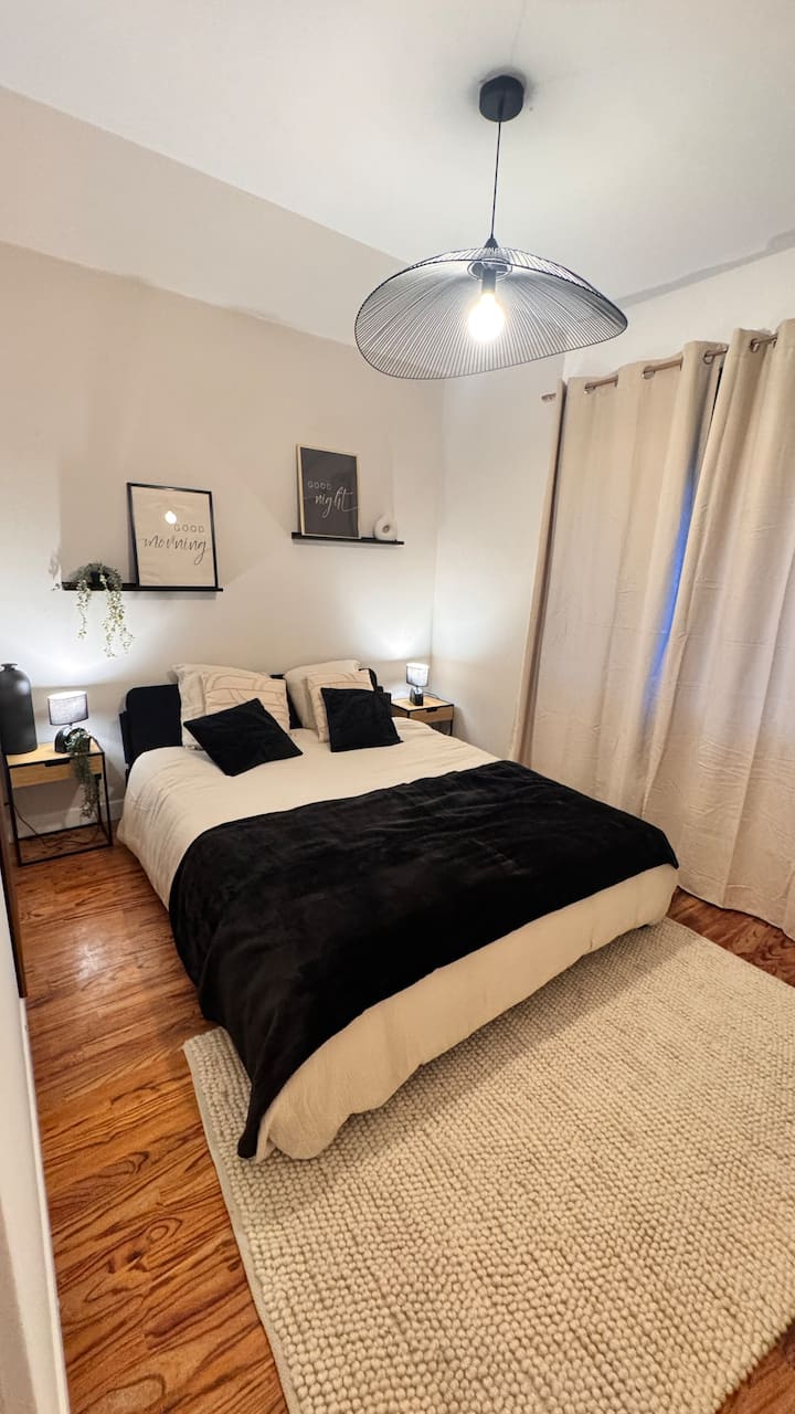 Villa à Castres – 5 Chambres, Piscine & Jardin - Castres