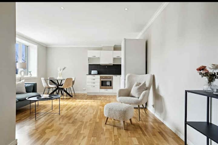 Lys Og Fin Leilighet Nært ÅLesund Sentrum - Alesund