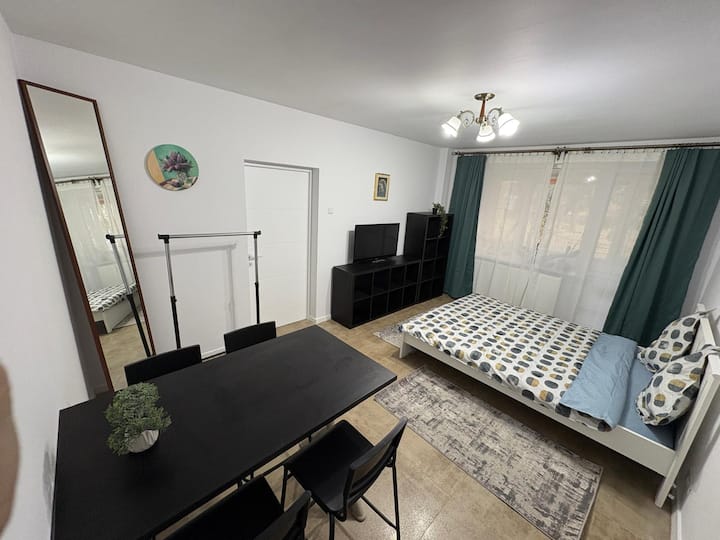 Staycentral 2br W Free Parking - Bucarest