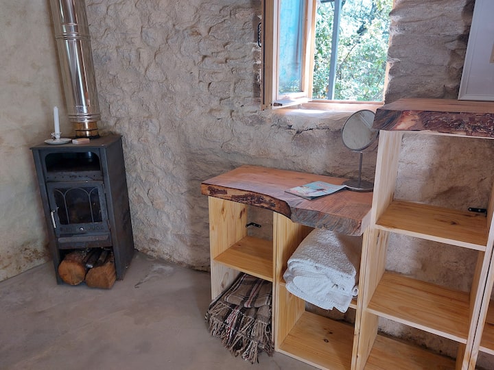Romantic Stone Cottage - Languedoc-Roussillon