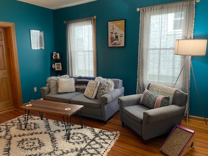 Stylish & Cozy Greenfield Stay! - Greenfield, MA