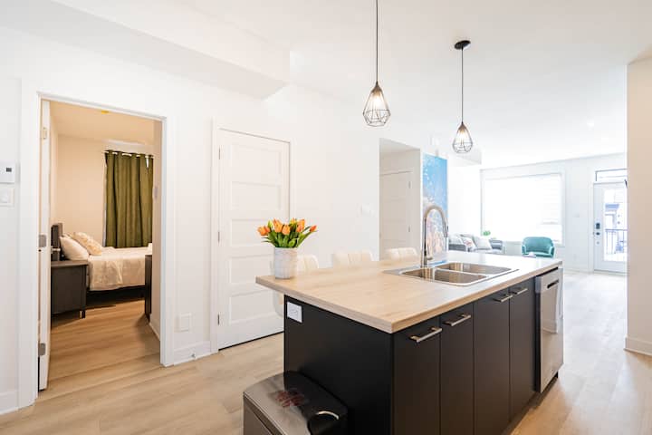 3 Bedroom Longueuil Freeparking - Longueuil