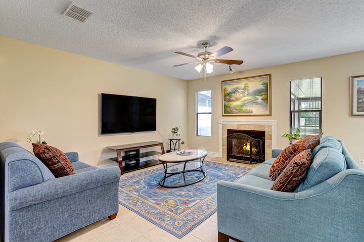 2br Retreat • 3ba • Yard +Garage - Jacksonville, FL