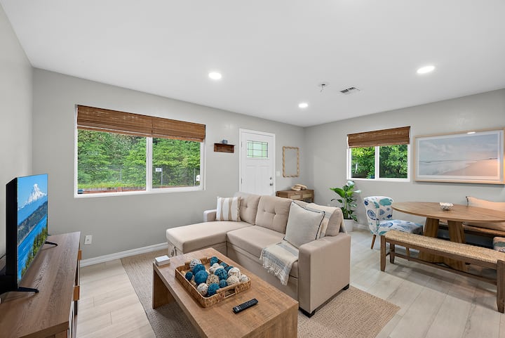 Augusts Dream Cottage - Steilacoom, WA