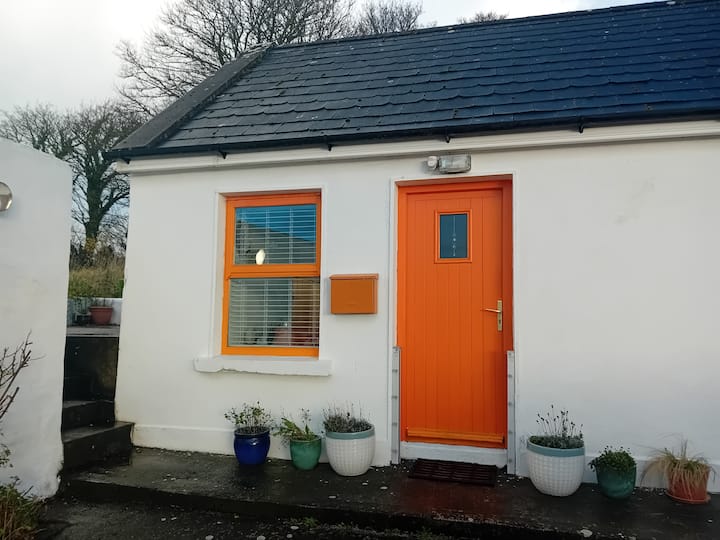 Double Room In Shoreline Cottage -