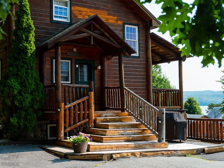 Iroquois Log Cabin - Hague, NY