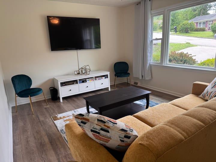 3bd/1.5bth Home | Spacious | Outdoor Space - Danville, VA