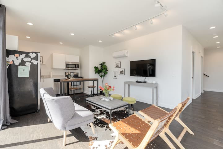 2 Units! Skyline View Modern 3 Level Downtown Okc - Oklahoma City, OK