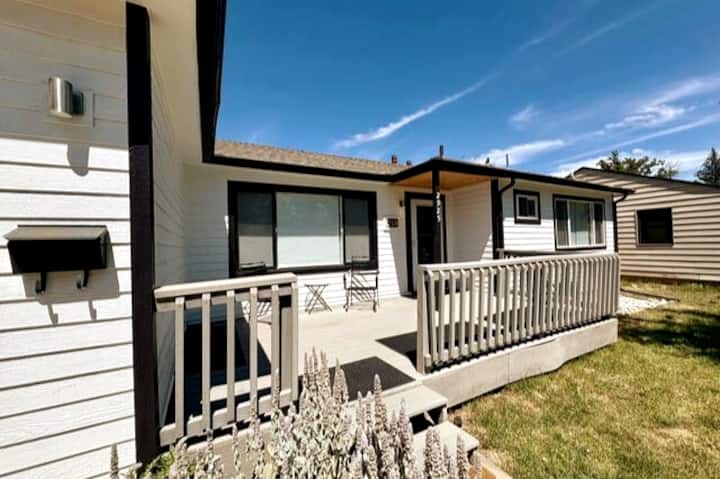 Cozy Boulder Home Flatirons View (30+ Day Stay) - Boulder, CO