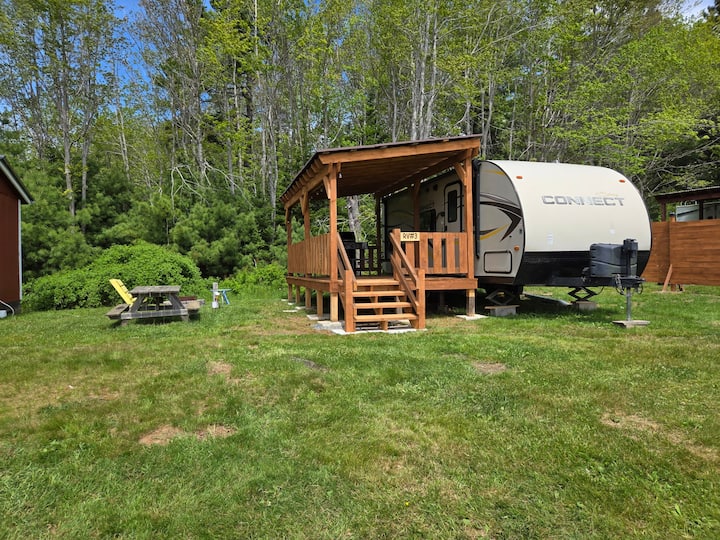 Family Rv In Lunenburg - Lunenburg