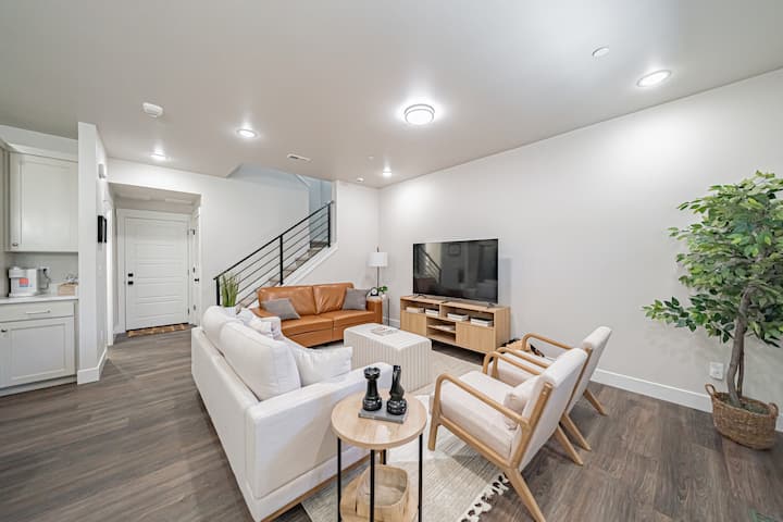 New Sunnyside Townhome - Idaho Falls, ID