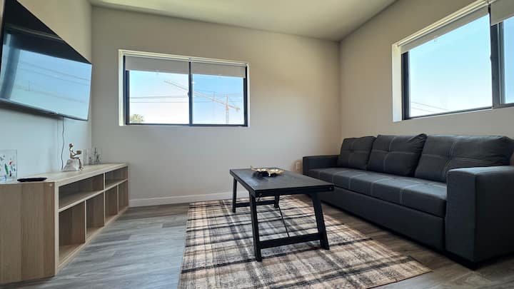 Cozy Hollywood Retreat With Parking - 西好萊塢