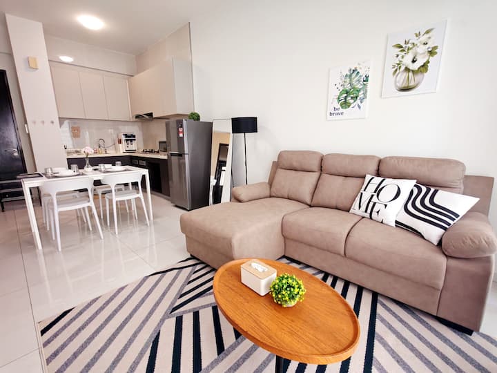 D.verdura Suite Danga Bay Country Garden 2-4pax - Johor Bahru