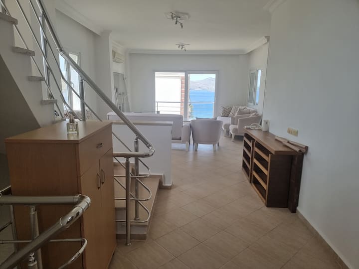 Deniz Manzaralı Triplex Villa - Yalıkavak