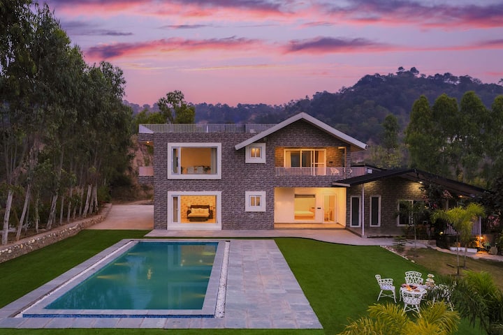 Caramel @ Silver Slopes 8br Villa W/ Pool & Gazebo - Himachal Pradesh