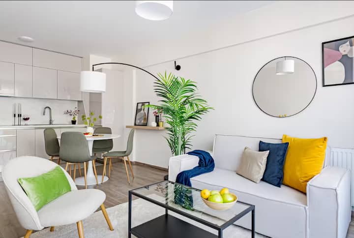 Parkwest Diamond - Chic Ac Apt Garage + Balcony - Budapest