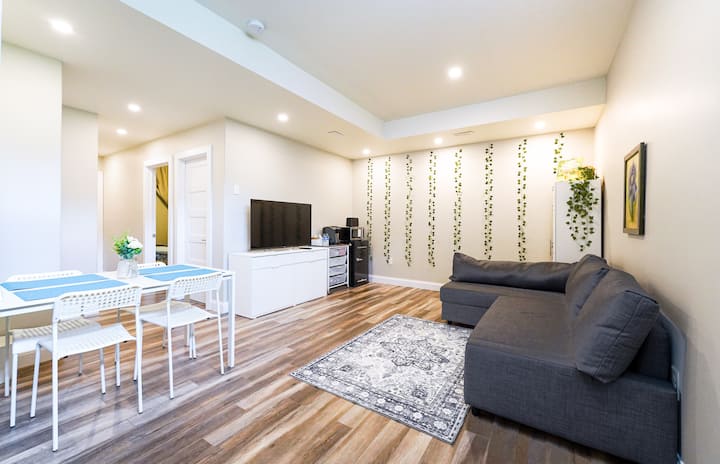 Natalia’s Comfy Space With Airport Transportation - Bedford