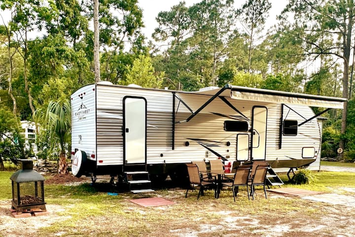 Coastal Camping Paradise - Navarre, FL