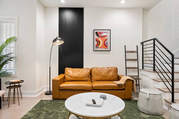 Luxury 5br Columbia Heights Dc | 2 Full Units - Hyattsville, MD