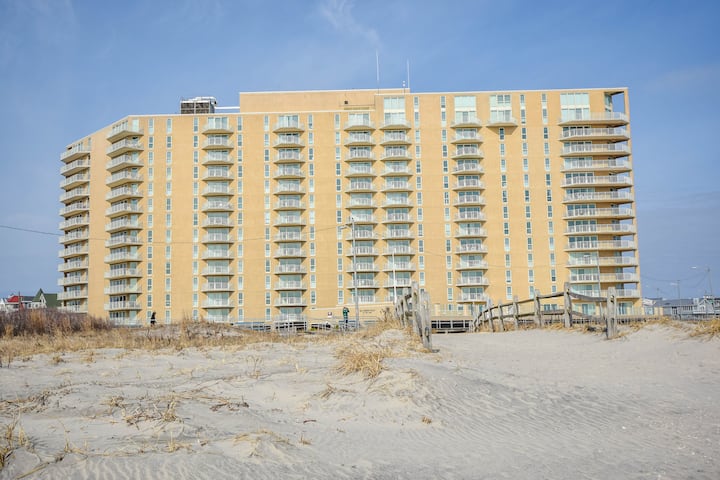 Beachfront Studio Condo - Ocean City, NJ