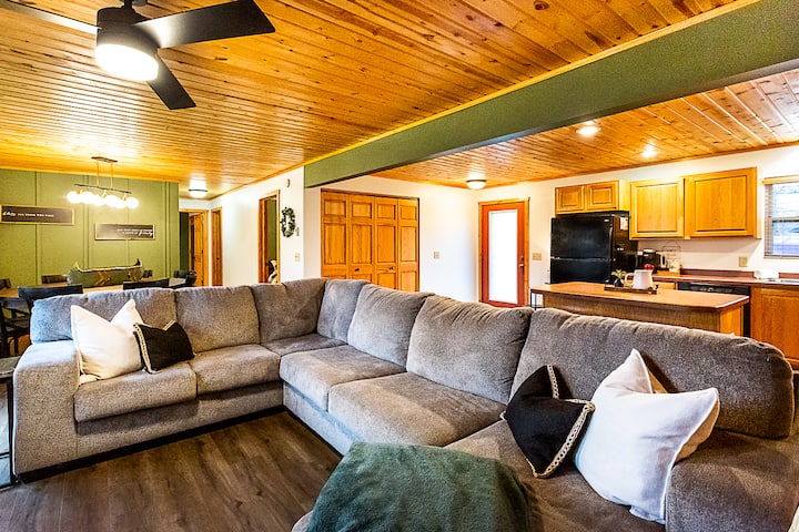 Cozy Autumn Log Cabin Retreat|walk To Dt Nisswa - Nisswa, MN