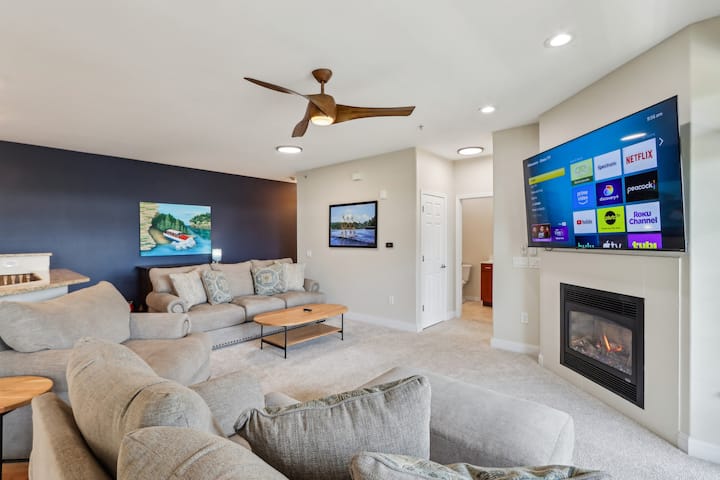Bushwood At Delton Grand - Two Family Rooms! - Wisconsin Dells, WI