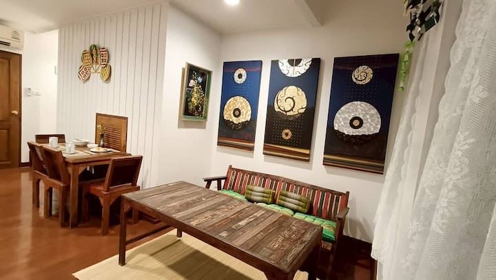 Dr. Donn's Duplex - Bangkok