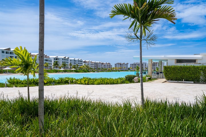 "Beachfront Condo With Hot Tub" - Punta Cana