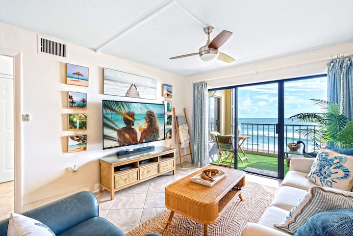 Oceanfront 2br | 2 Pools, Beach + Pickleball - Stuart, FL